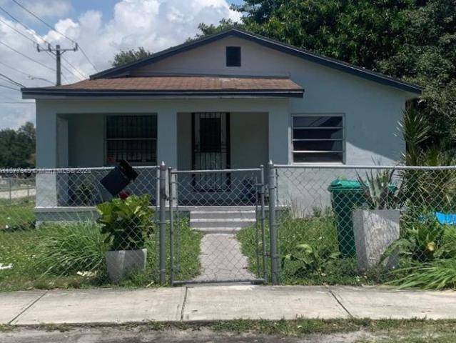2391 63rd St NW, Miami, FL 33147