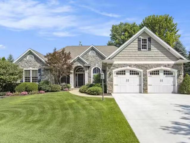 23920 BUTTERNUT DR, STURGIS, MI 49091 Single Family Residence.