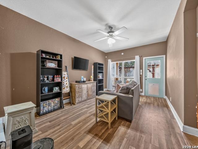 23922 Stately Oaks