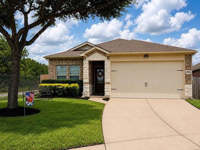 23926 N Newport Bend Cir, Katy, TX 77494