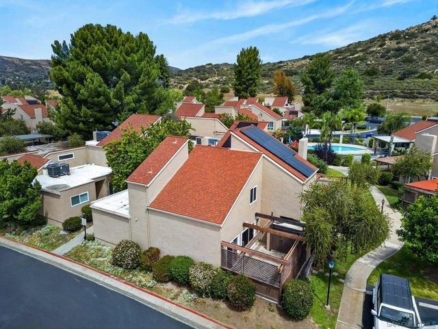 23928 Green Haven Ln, Ramona, CA 92065