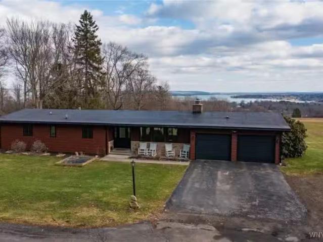 2392 N Maple Avenue, Harriman, NY 14710
