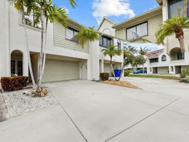 2392 Hanover Dr, Dunedin, FL 34698 | MLS #TB8466 | Compass