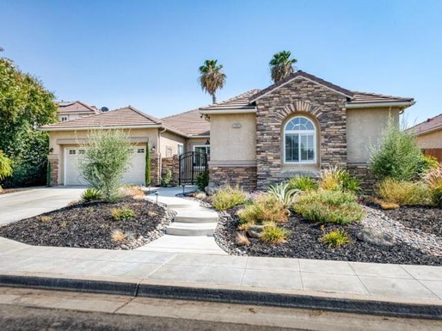 2392 Trenton Ave, Clovis, CA 93619