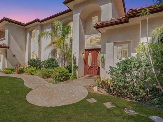 2392 Via Oeste Dr, Fallbrook, CA 92028 in Fallbrook, California