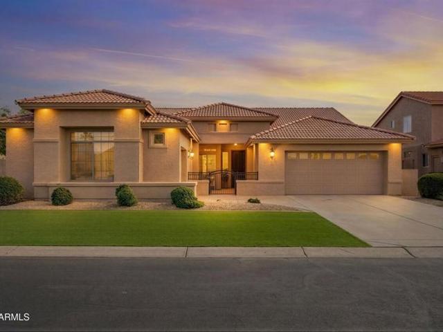 23935 S Sunvista Dr, Sun Lakes, AZ 85248