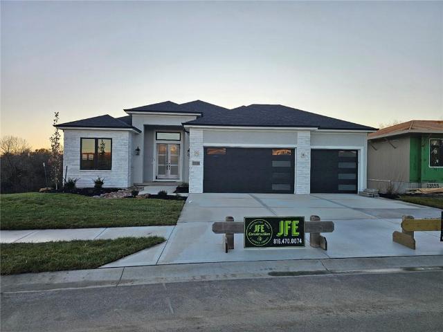 23939 W 113th Ter, Olathe, KS 66061 | MLS #2587 | Compass