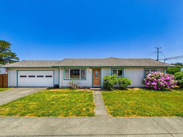 2393 Ohio St, Myrtletown, CA 95501