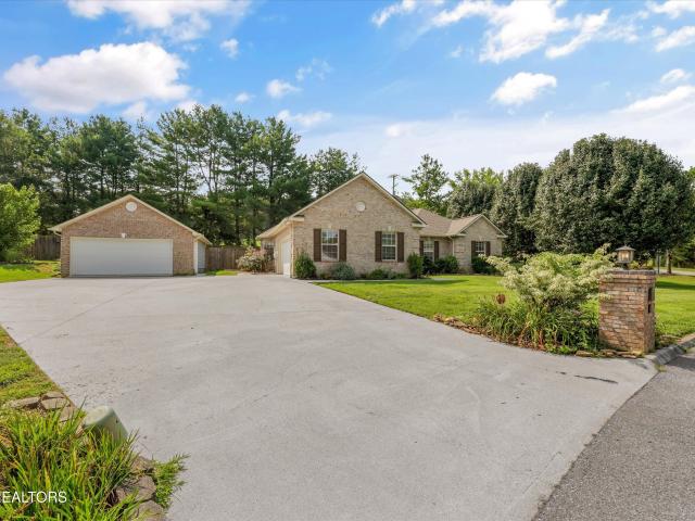 2393 Conners Creek Circle