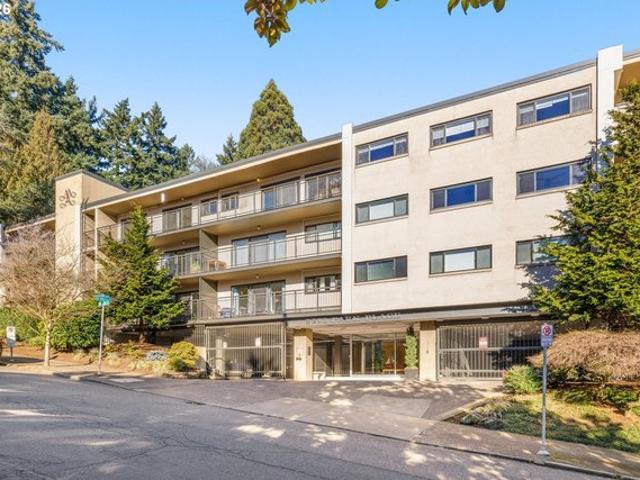 2393 SW Park Pl Unit 302, Portland, OR 97205