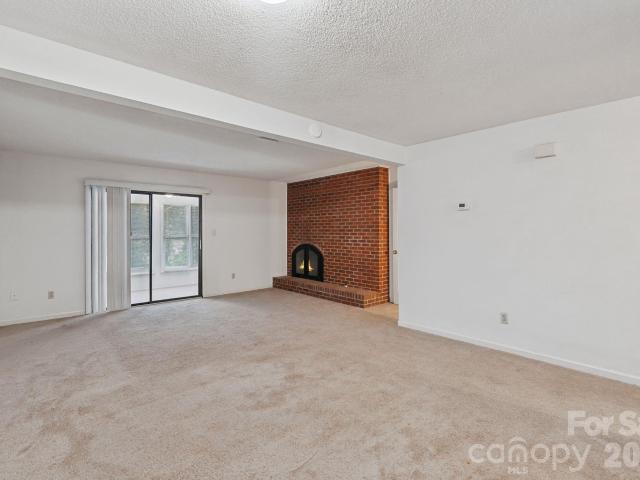 239 13th Ave Pl NW, Unit 16, Hickory, NC 28601 | MLS #4338