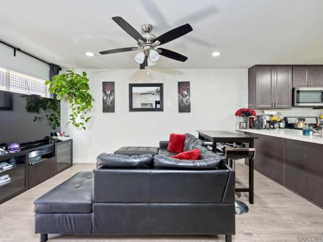 239 50th St 35, San Diego, CA 92102