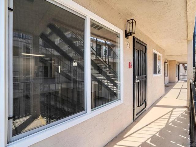 239 50th St Apt 33, San Diego, CA 92102