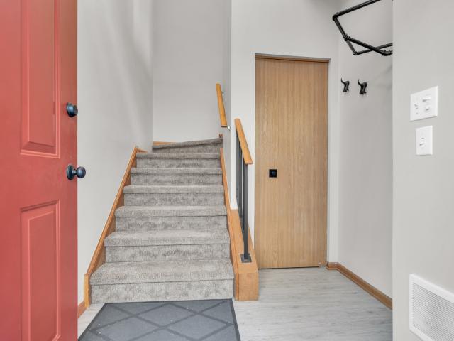239 Camel Bend Court # 4