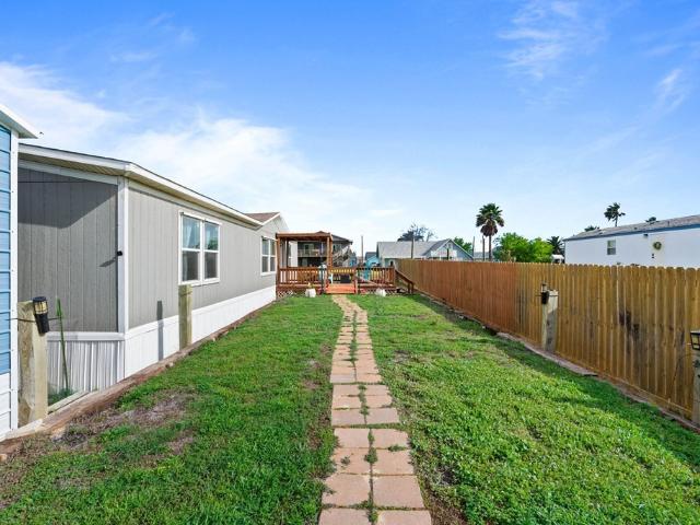 239 Allen M Parks Dr, Rockport, TX 78382 | MLS #474125 | Compass