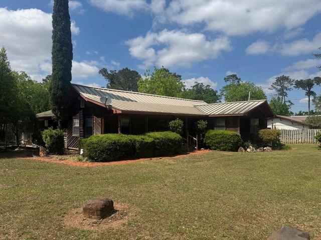 239 Garden Dr, Blakely, GA 39823