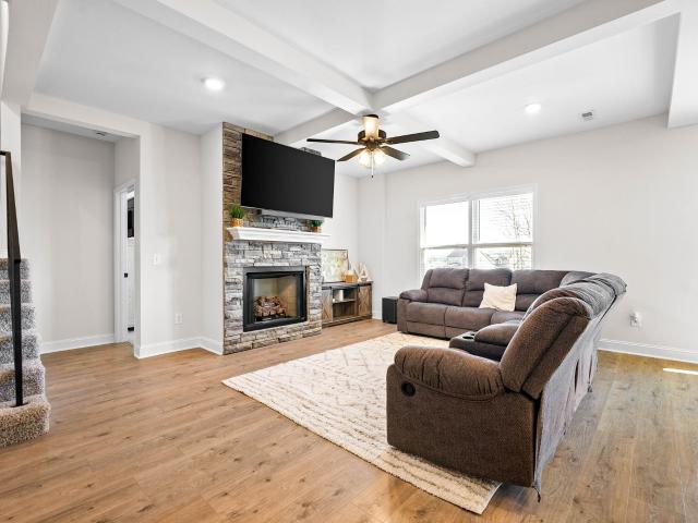 239 Donegal Dr