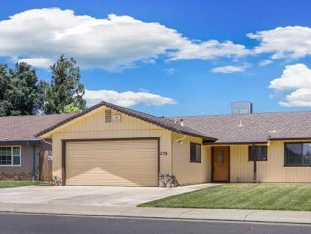 239 Donner Dr, Lodi, CA 95240