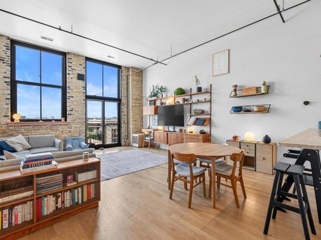 239 E Chicago St Apt 708, Milwaukee, WI 53202