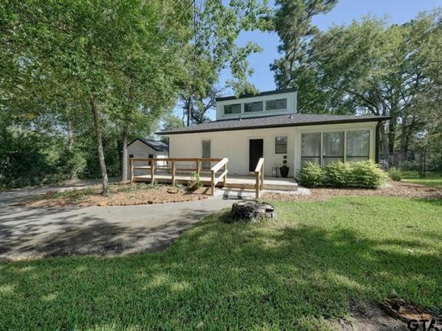 239 Fairlawn Dr, Hideaway, TX 75771