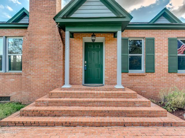 239 Fernwood Drive