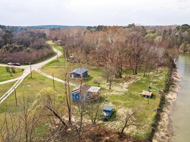 239 Fishermans Trl, Huntsville, TX 77320