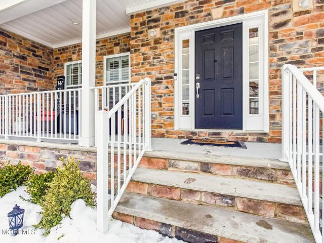 239 Oak Glen Road, Howell, US, NJ