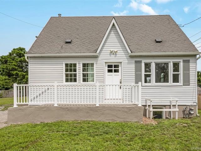 239 Ocean Ave, Brentwood, NY 11717