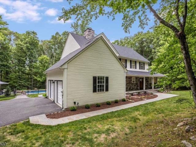 239 Old Beach Glen Rd