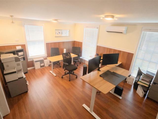 239 Lexington Avenue