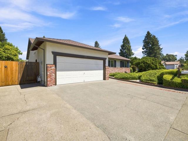 239 Monte Vista Avenue, Healdsburg, US, CA