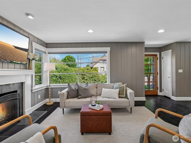 239 NW 48th Street