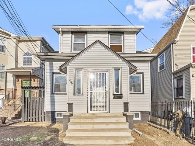 239 S 19th St, Newark, NJ 07103