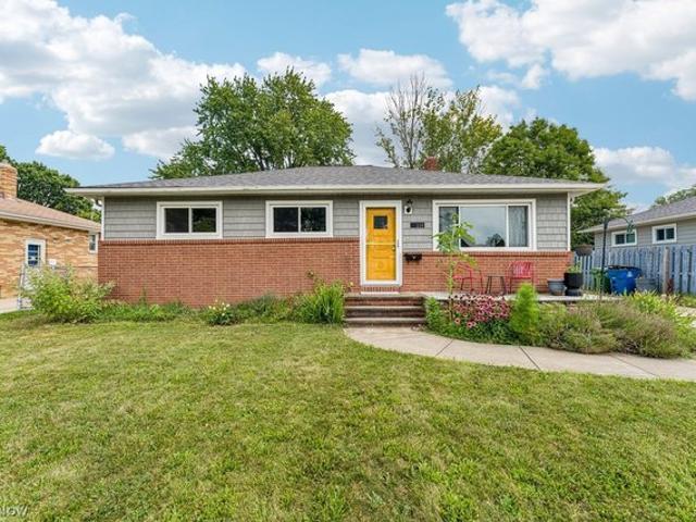 239 St Lawrence Blvd, Eastlake, OH 44095