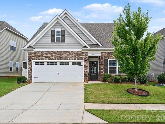 239 Sycamore Dr, Lancaster, SC 29720