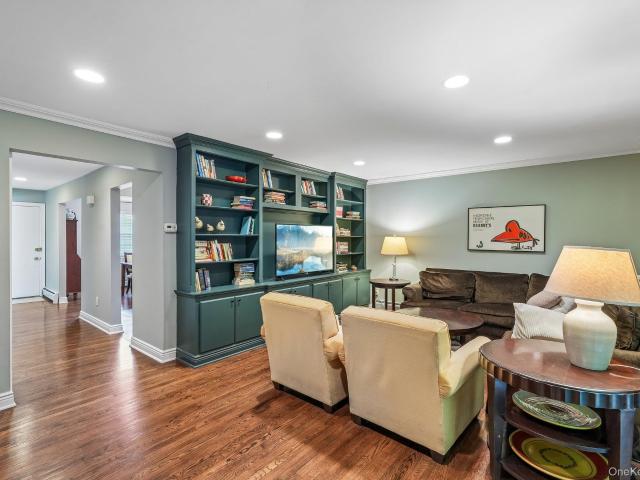 239 Parkside Drive