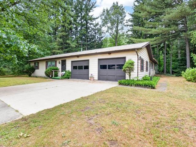 239 Pine Ridge Rd, Battle Creek, MI 49017