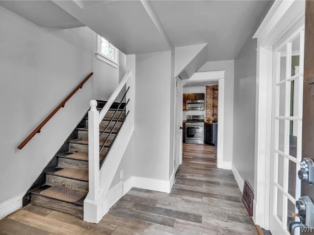 239 Roesch Avenue