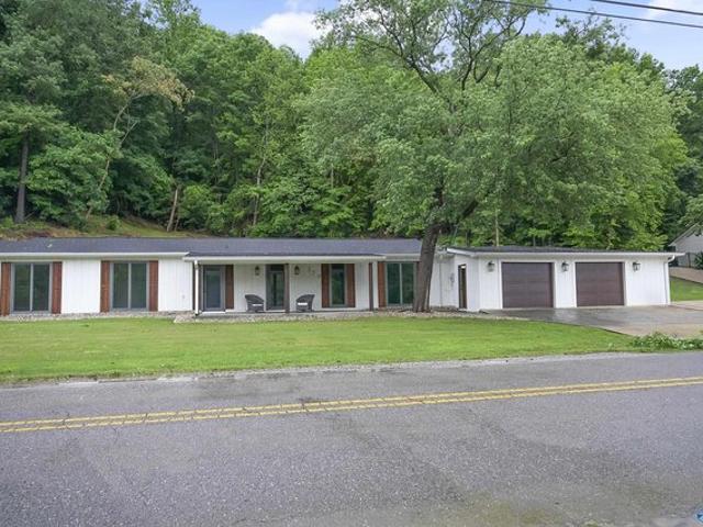 239 Riddles Bend Rd, Rainbow City, AL 35906