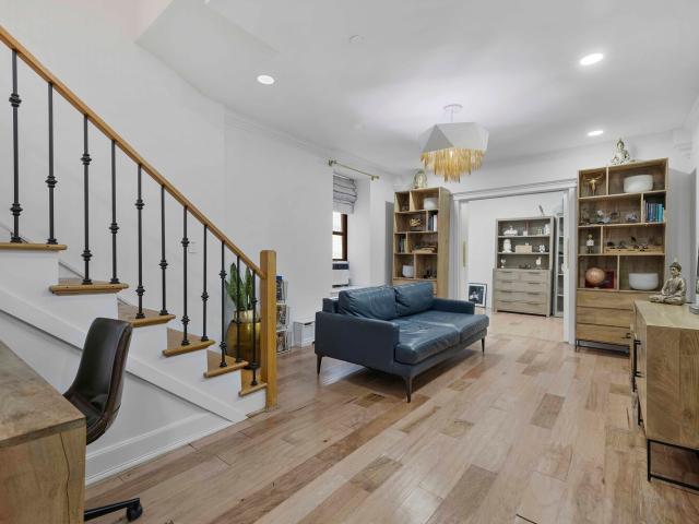 239 W 148TH Street 4C