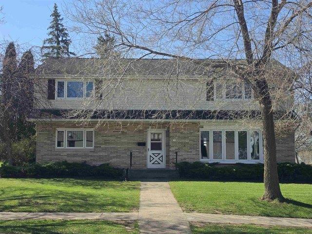 239 W Water St, Brillion, WI 54110