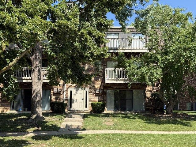 239 W Court of Shorewood Apt 1B, Vernon Hills, IL 60061