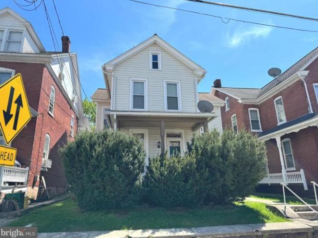 239 Washington Ave, Ephrata, PA 17522