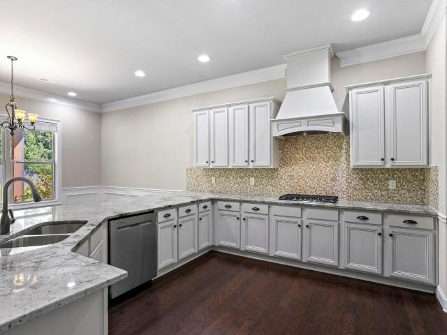 239 Tuxedo Lane