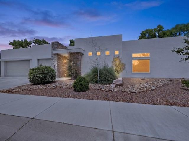 239 Vista Azul Ln NW, Albuquerque, NM 87114