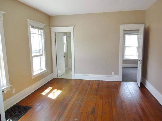 27 6th Avenue SE