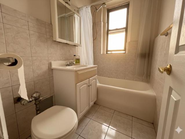 27 08 39th Avenue, Unit 5F | Compass