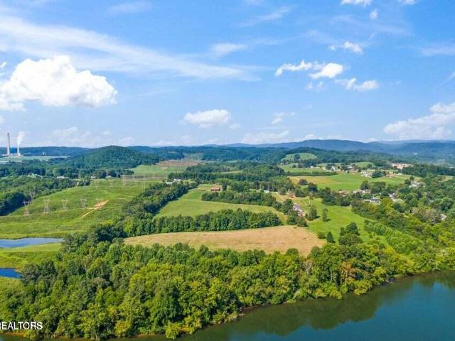 27.18 AC Swan Pond Circle Rd