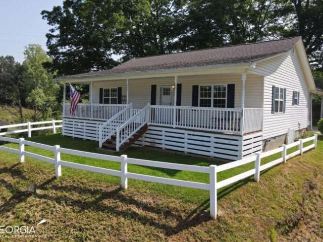 27 1st St, Mc Caysville, GA 30555