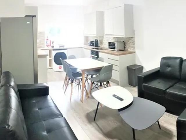 27, 25 Egerton Road, Manchester, M14 6UE, United Kingdom | 5 bed apartment for rent #16539146 | Rentberry